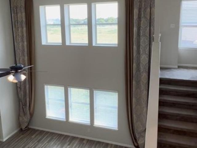 1060 Zeus Cir, Round Rock, TX 78665