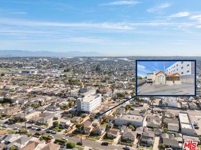 10613 S Inglewood Ave, Inglewood, CA 90304