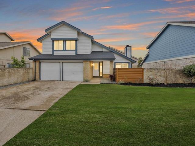 10610 Chapel Hill Dr, Houston, TX 77099