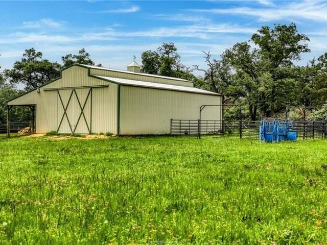 10610 County Road 322, Caldwell, TX 77836