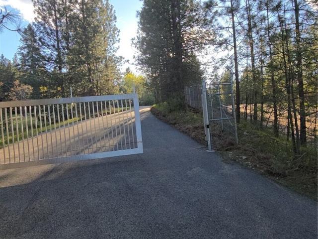 10610 E Hallett