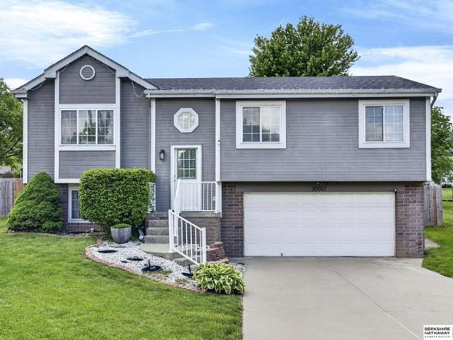 10610 S 17th St, Bellevue, NE 68123