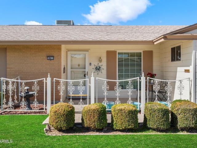 10611 W Camelot Cir, Sun City, AZ 85351 | MLS #6830 | Compass