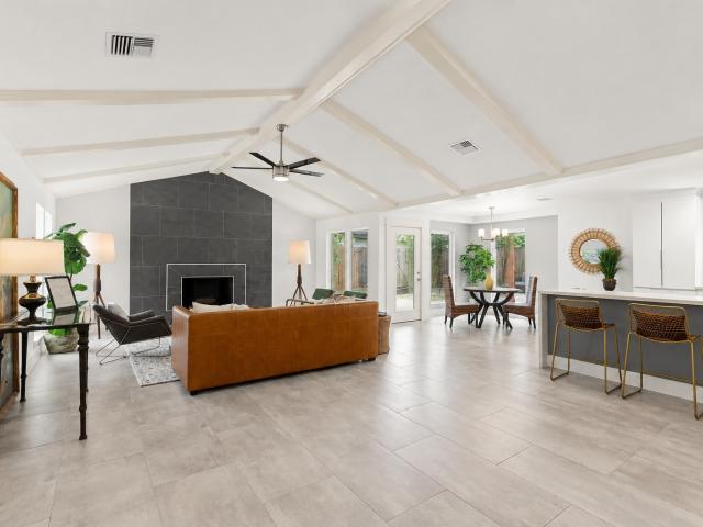 10611 Deerwood Road