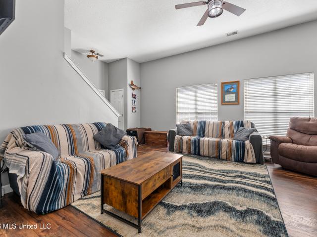 10611 Pecan View Drive