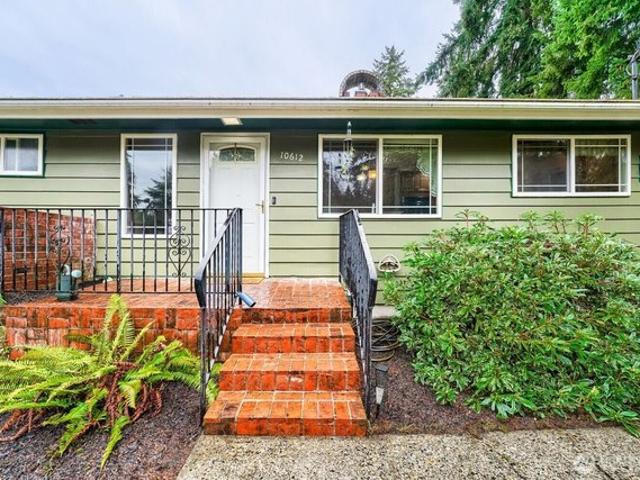 10612 Marietta St SW, Tacoma, WA 98498