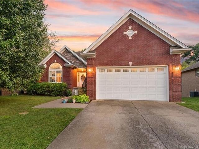 10616 Elk Run Trl, Sellersburg, IN 47172