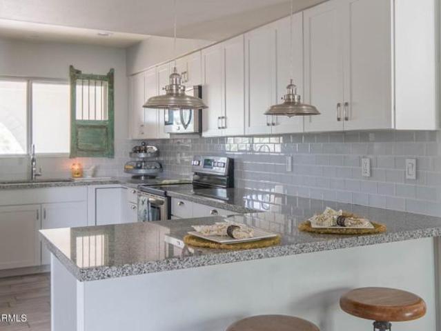 10616 N 40th St, Phoenix, AZ 85028