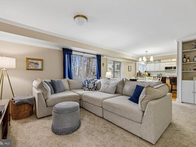 10619 Montrose Ave Apt 102, Bethesda, MD 20814