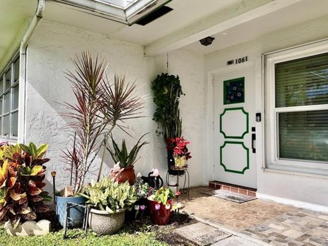 1061 NW 85th Ter, Plantation, FL 33322
