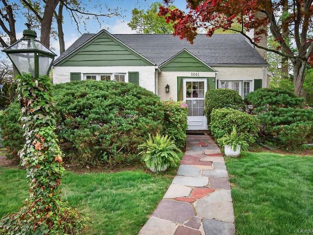 1061 Clay Ave, Pelham, NY 10803 | MLS #992543 | Compass