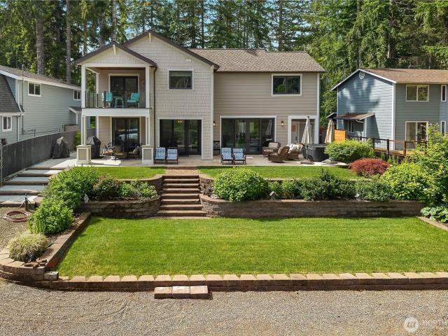 1061 E Ballantrae Drive
