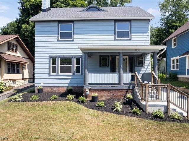 1061 Emma Ave, Akron, OH 44302
