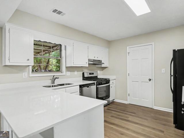 1061 Gunners Walk
