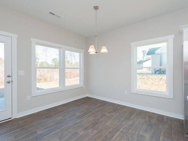 1061 Pinnix Loop