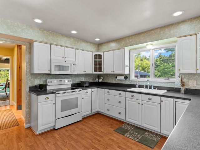 1061 Rose Center Road