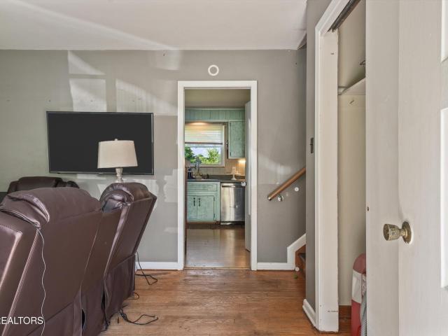 1061 S Linden Drive
