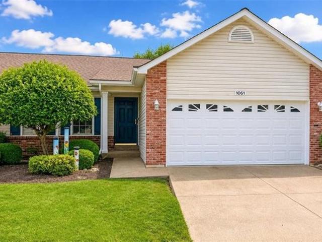 1061 Silo Bend Dr, Wentzville, MO 63385