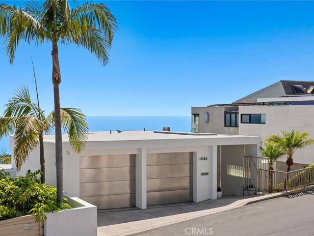 1061 Skyline Dr, Laguna Beach, CA 92651 | MLS #LG26008 | Compass