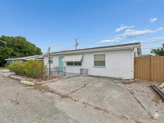 1061 th Ter, Seminole, FL 33772