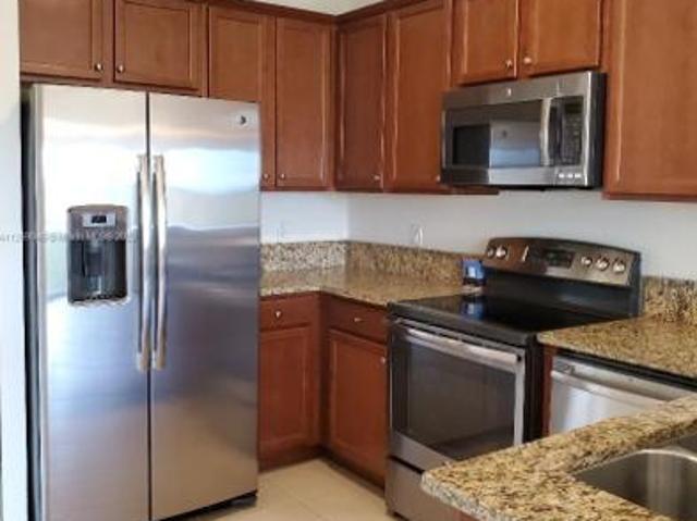 10620 88th St NW #212, Doral, FL 33178