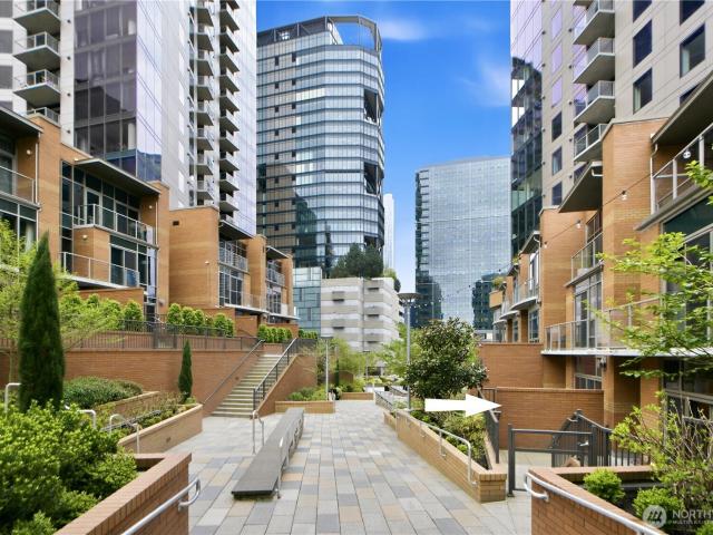 10620 NE 9th Pl, Unit TH6, Bellevue, WA 98004 | MLS #2516