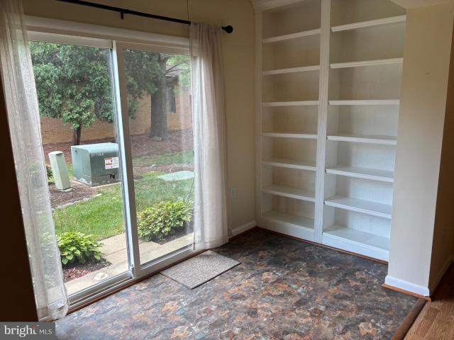 10620 Provincial Dr, Unit A, Manassas, VA 20109 | MLS #VAPW2111
