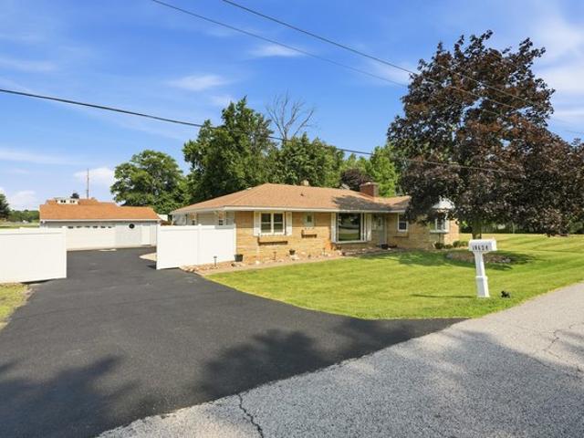 10624 Bailey St, Saint John, IN 46373