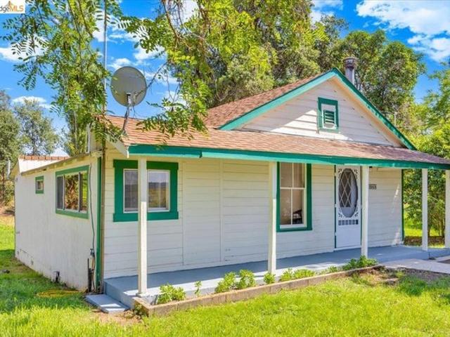 10624 Campo Seco Rd, Jamestown, CA 95327