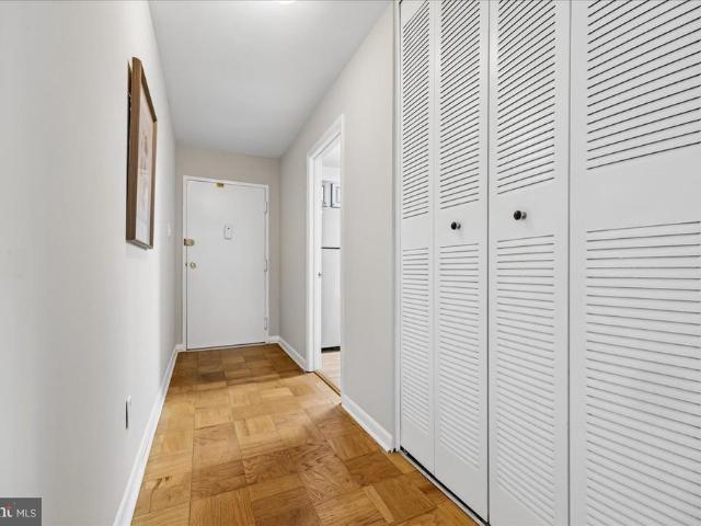 10624 Montrose Avenue # 103