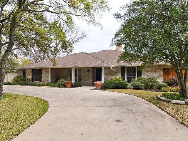 10626 Cox Ln, Dallas, TX 75229