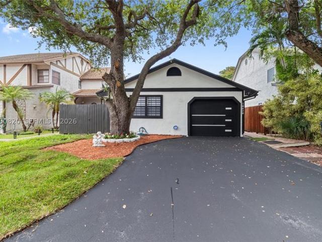 10626 SW 148th Avenue Dr, Miami, FL 33196