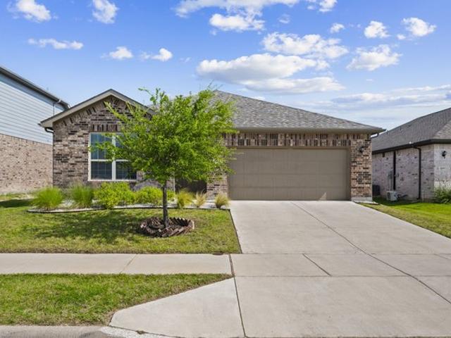 10628 High Ridge Ln, Fort Worth, TX 76108