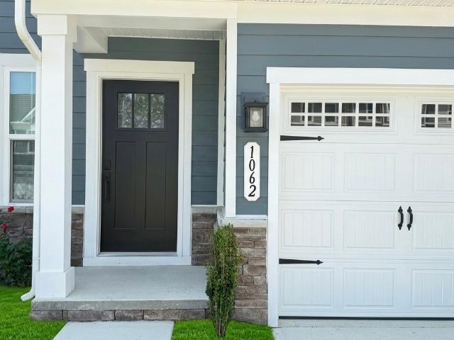 1062 Mountain View Dr