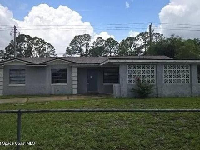 1062 N Libby Ct, Daytona Beach, FL 32117