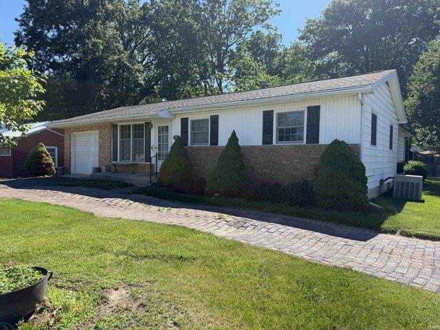 1062 Alber St, Wabash, IN 46992