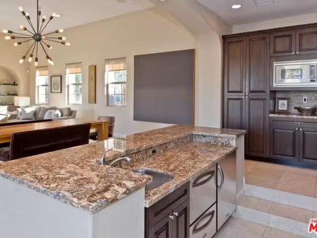1062 Bella Vista Houses in Palm Springs, CA