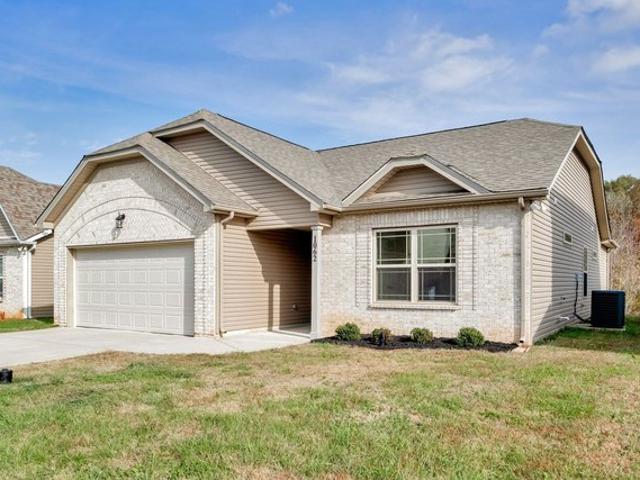 1062 Berra Dr, Springfield, TN 37172