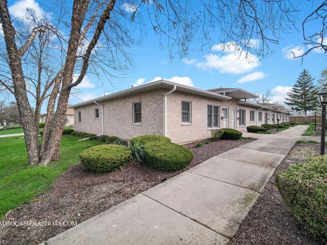 1062 Chovan Dr, Unit 26, Joliet, IL 60435 | MLS #12615 | Compass