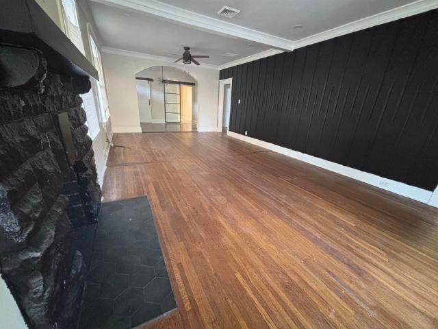 1062 rozelle st
