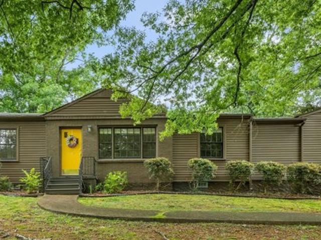 1062 Stewart Ave, Florence, AL 35630