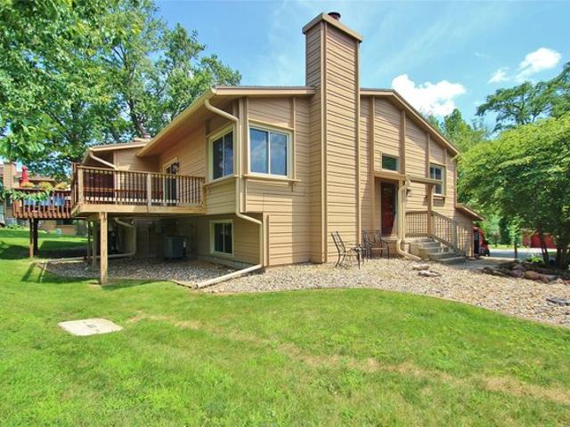 1062 Woodland Park Dr, West Des Moines, IA 50266