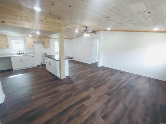 10633 hwy 66