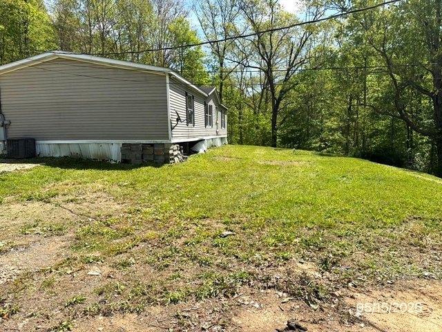 10633 Poplar Gap Rd, Ravencliff, WV 25913