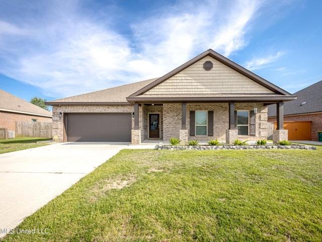 10630 Harvest Dr, Gulfport, MS 39503