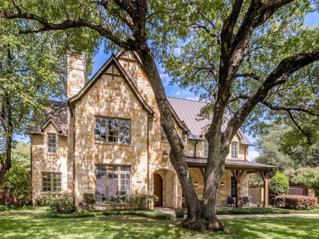 10630 Royal Springs Drive