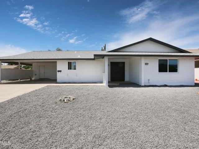 10631 W Salem Dr, Sun City, AZ 85351