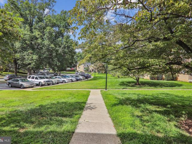 10631 Montrose Avenue # M 202