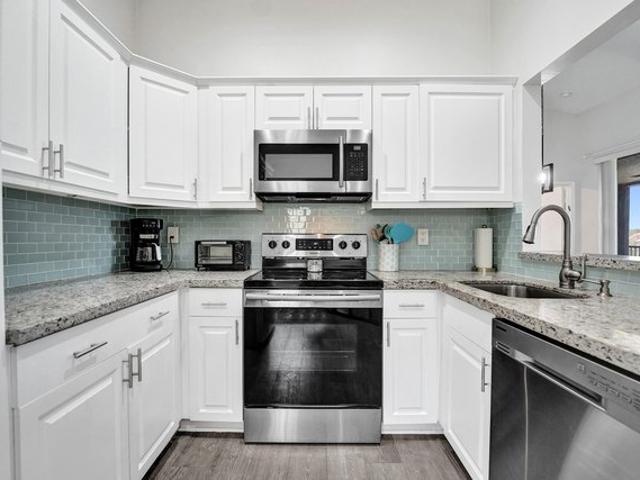 10631 NW 14th St Apt 212, Plantation, FL 33322