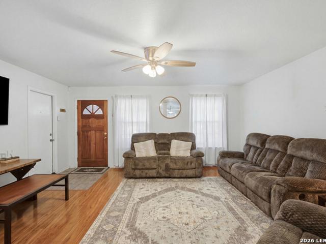 10631 Shaencrest